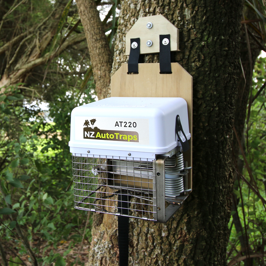 NZ AutoTraps - Automatic self resetting possum and rat trap
